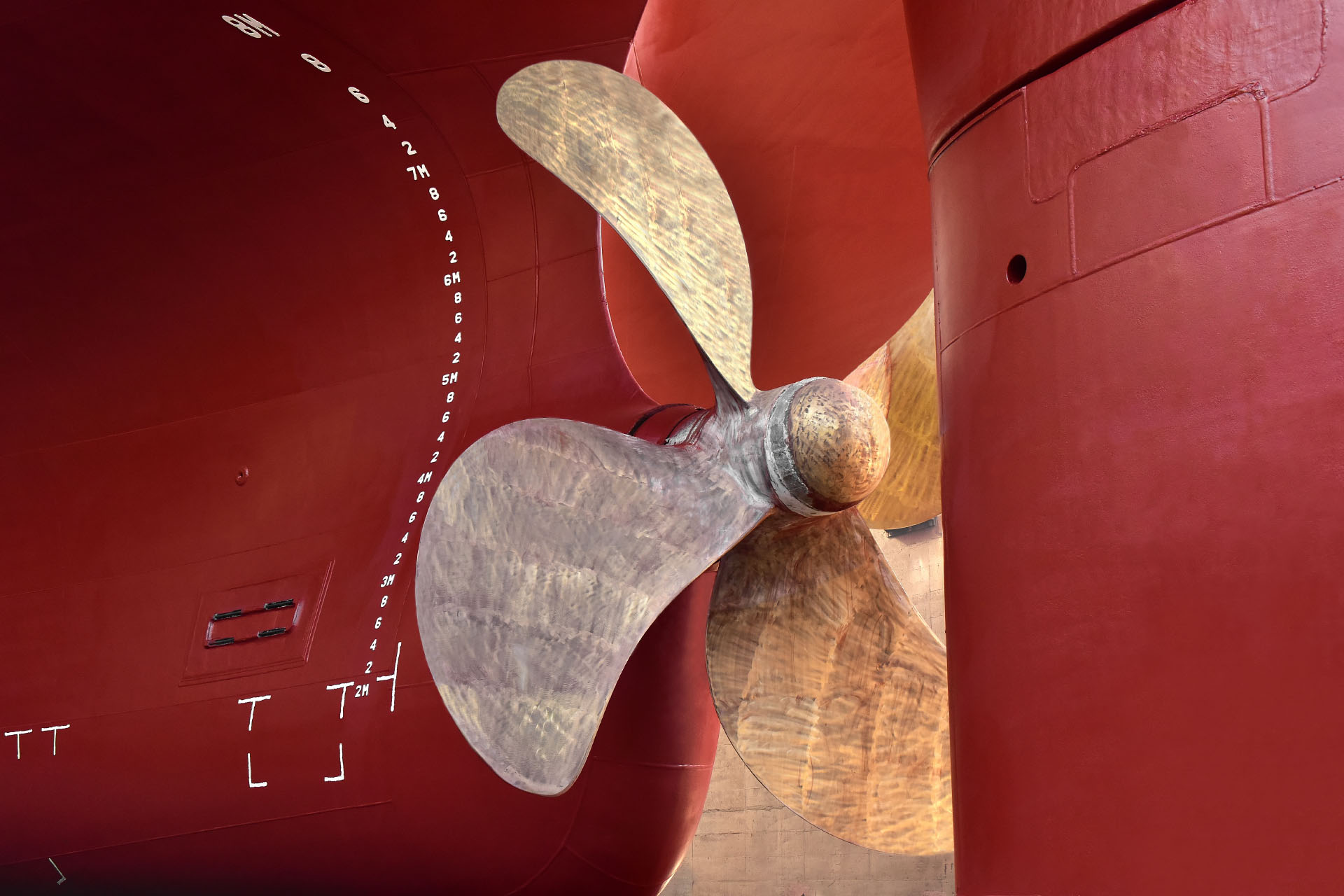 Propeller Cone Repair: Marine Ship, Italy : Resimac