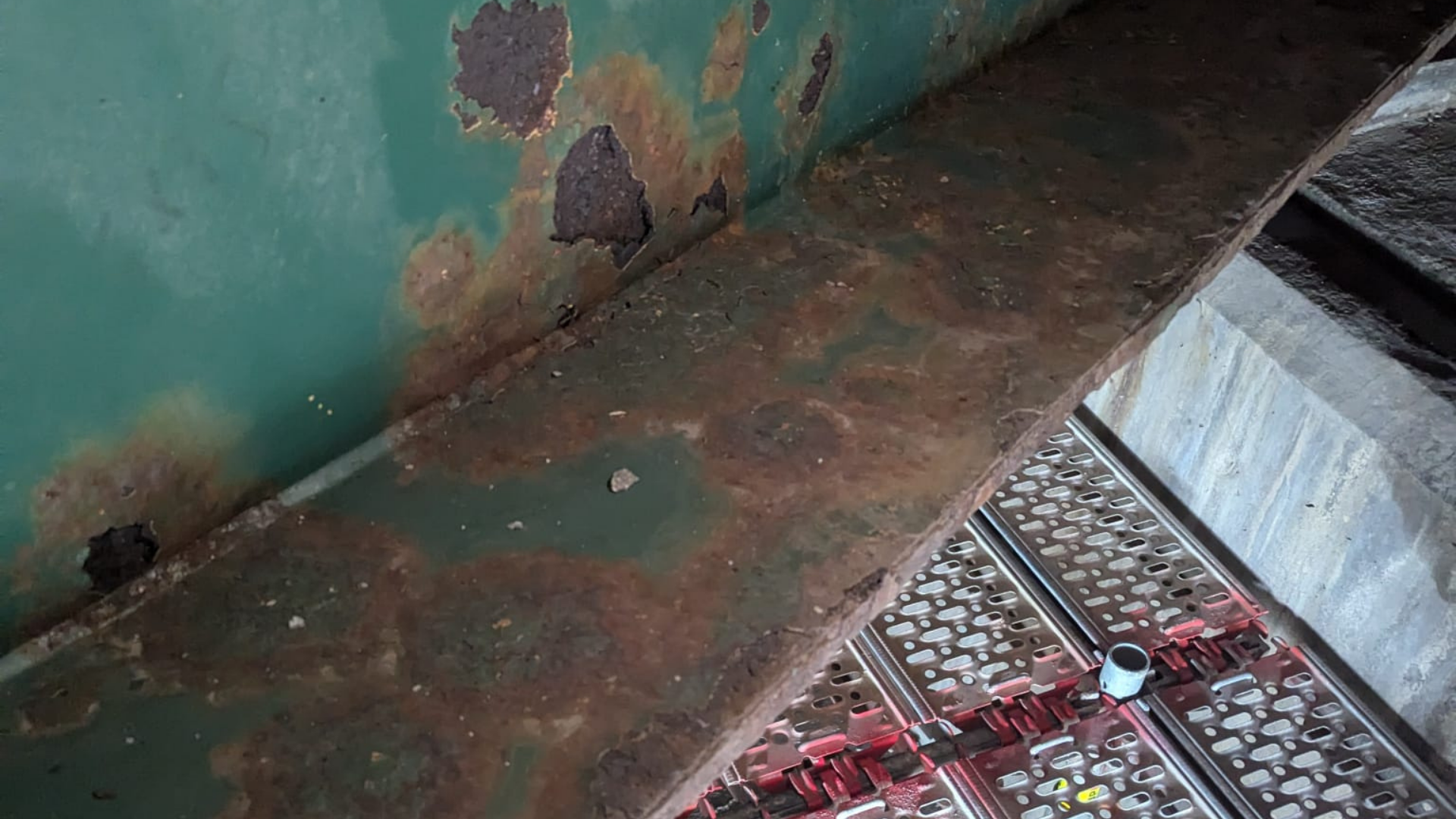 Corrosion Treatment for Steel Bridge: A Case Study : Resimac