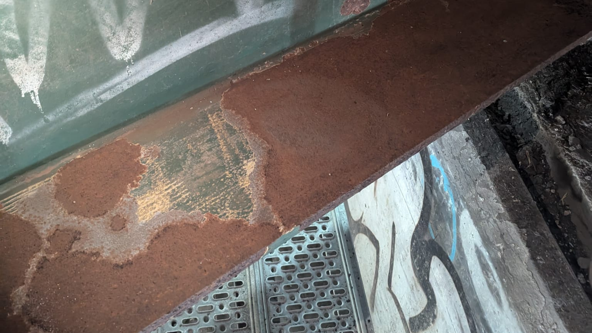 Corrosion Treatment for Steel Bridge: A Case Study : Resimac